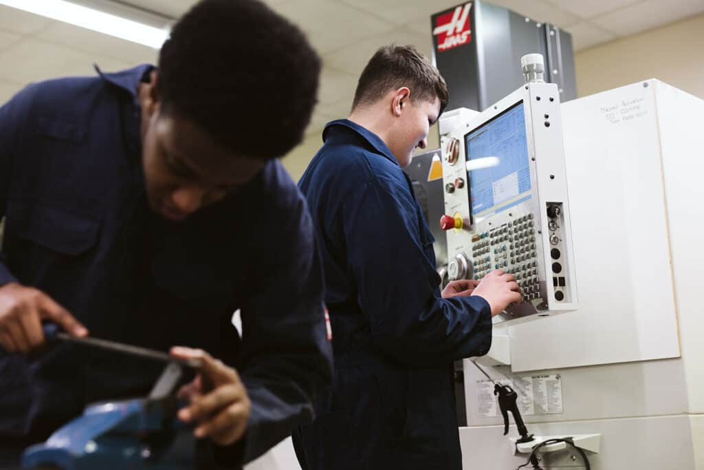 Pearson BTEC Lvl 2 First Extended Certificate in Engineering