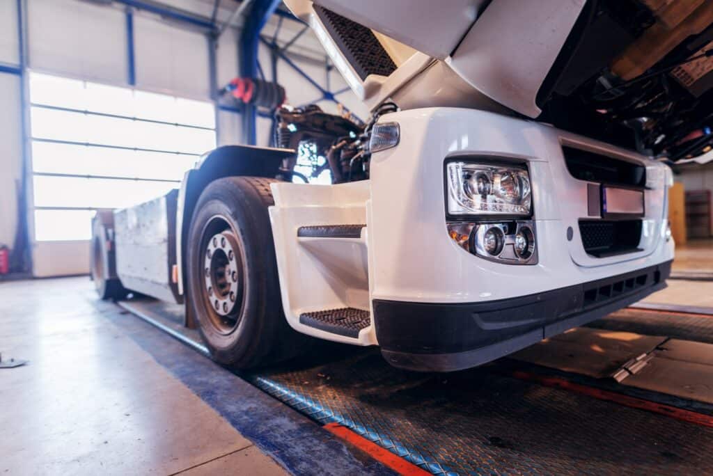 Vehicle Service & Maintenance Technician (Heavy Vehicle) Apprenticeship ...